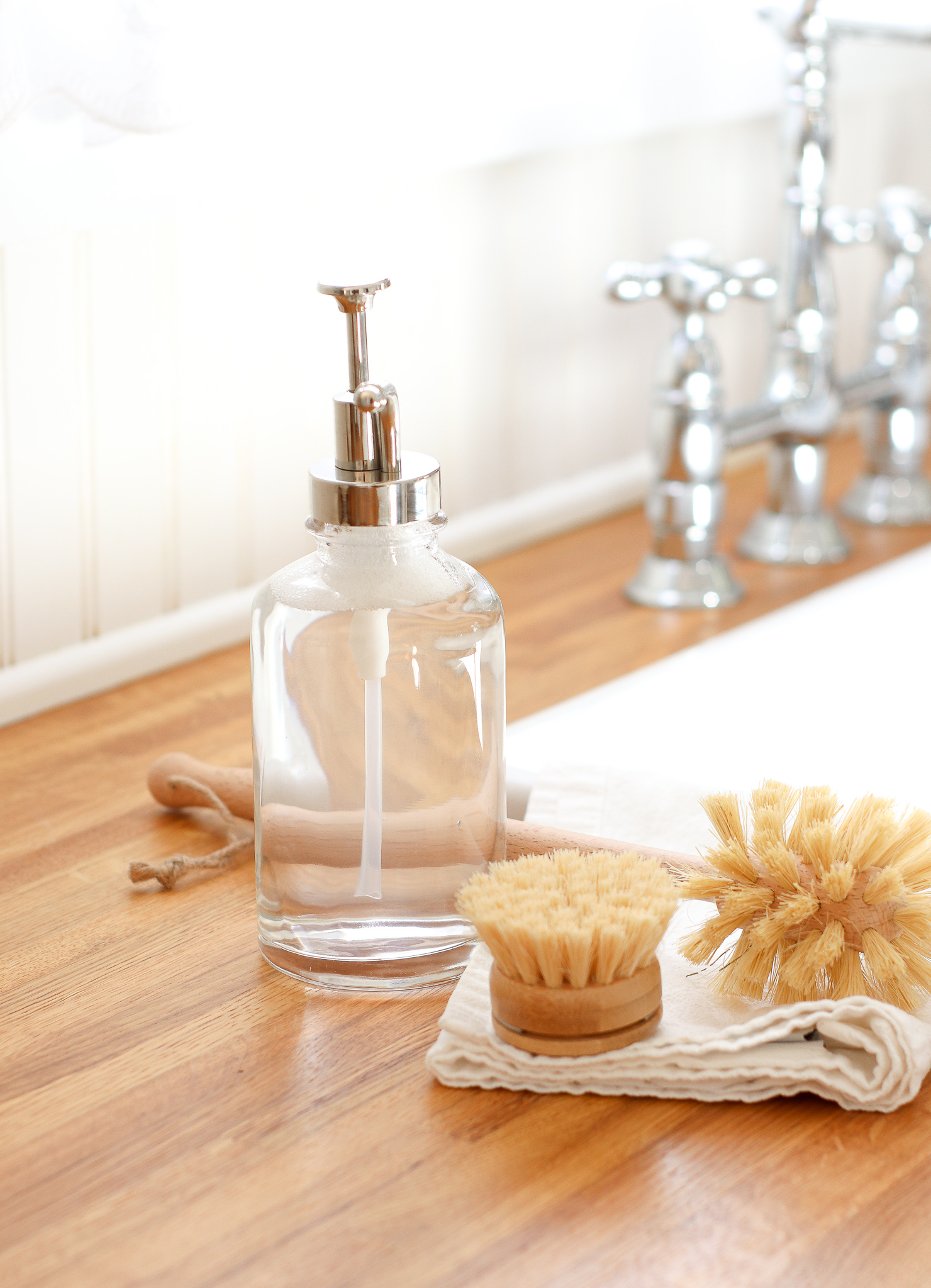 Homemade Natural Dish Soap With 3 Ingredients - The Homestyle Cottage