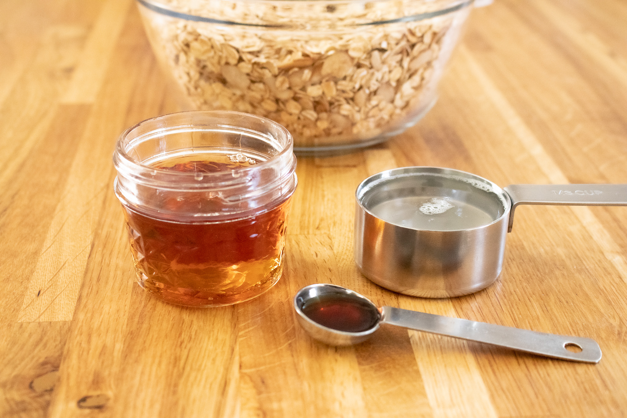 Homemade Toasted Maple Cinnamon Granola Recipe - The Homestyle Cottage